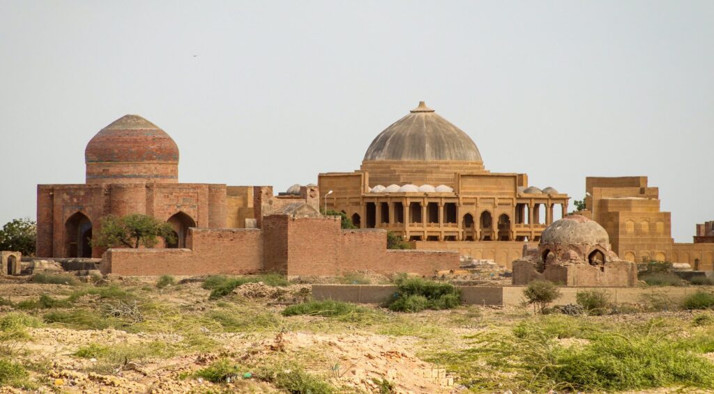 Beautiful Shahjahan Mosque Thatta Sindh – Sindhi Channel